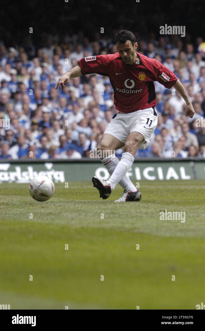 Ryan giggs left hi-res stock photography and images - Alamy