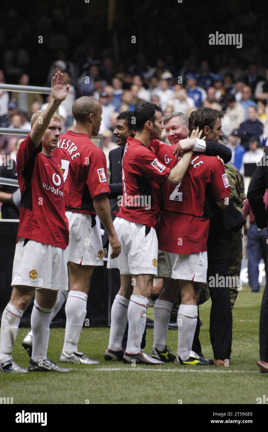 Manchester united football celebrating hi-res stock photography and ...