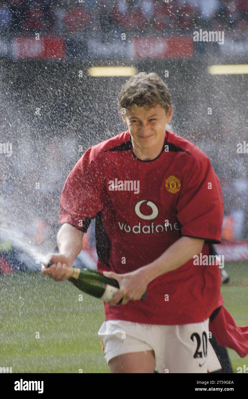 Soccer ole gunnar solskjaer hi-res stock photography and images - Alamy