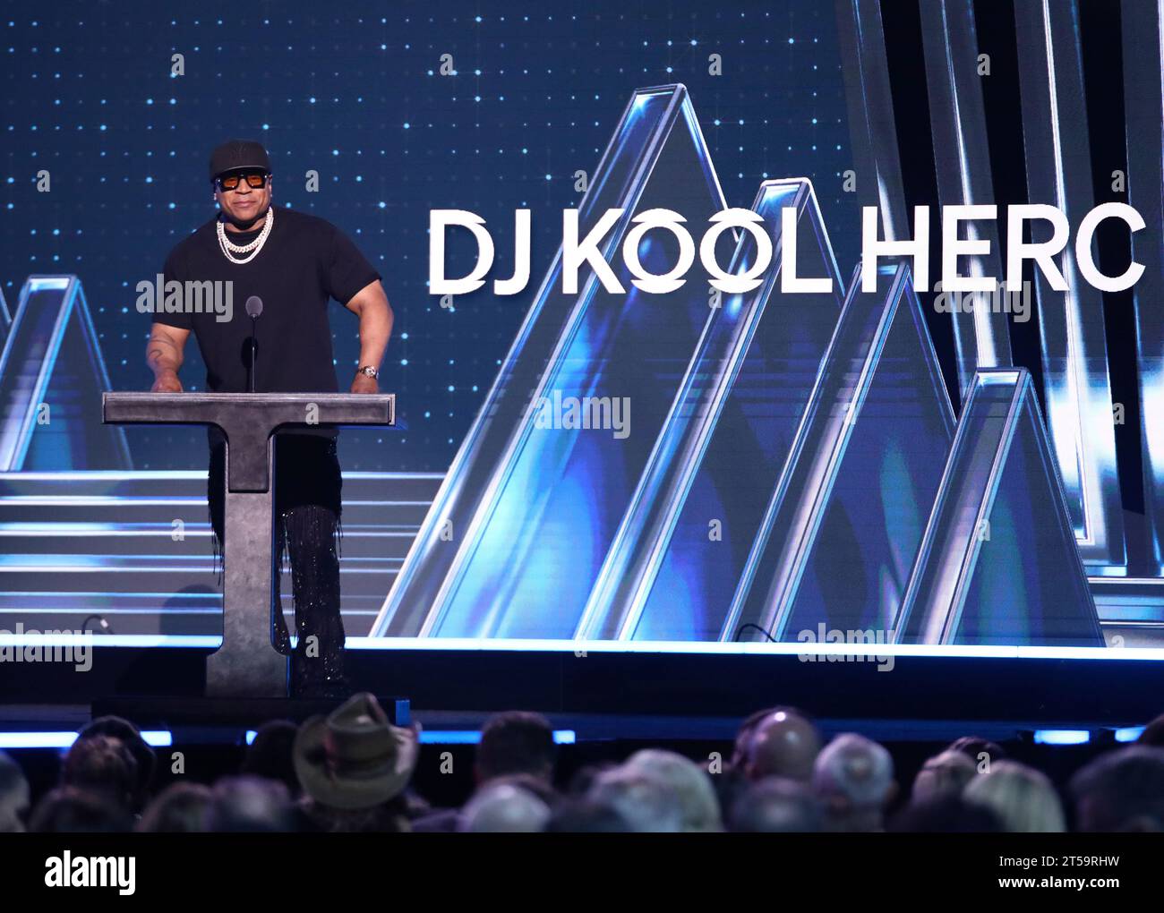 LL Cool J introduces DJ Kool Herc during the Rock & Roll Hall of Fame ...