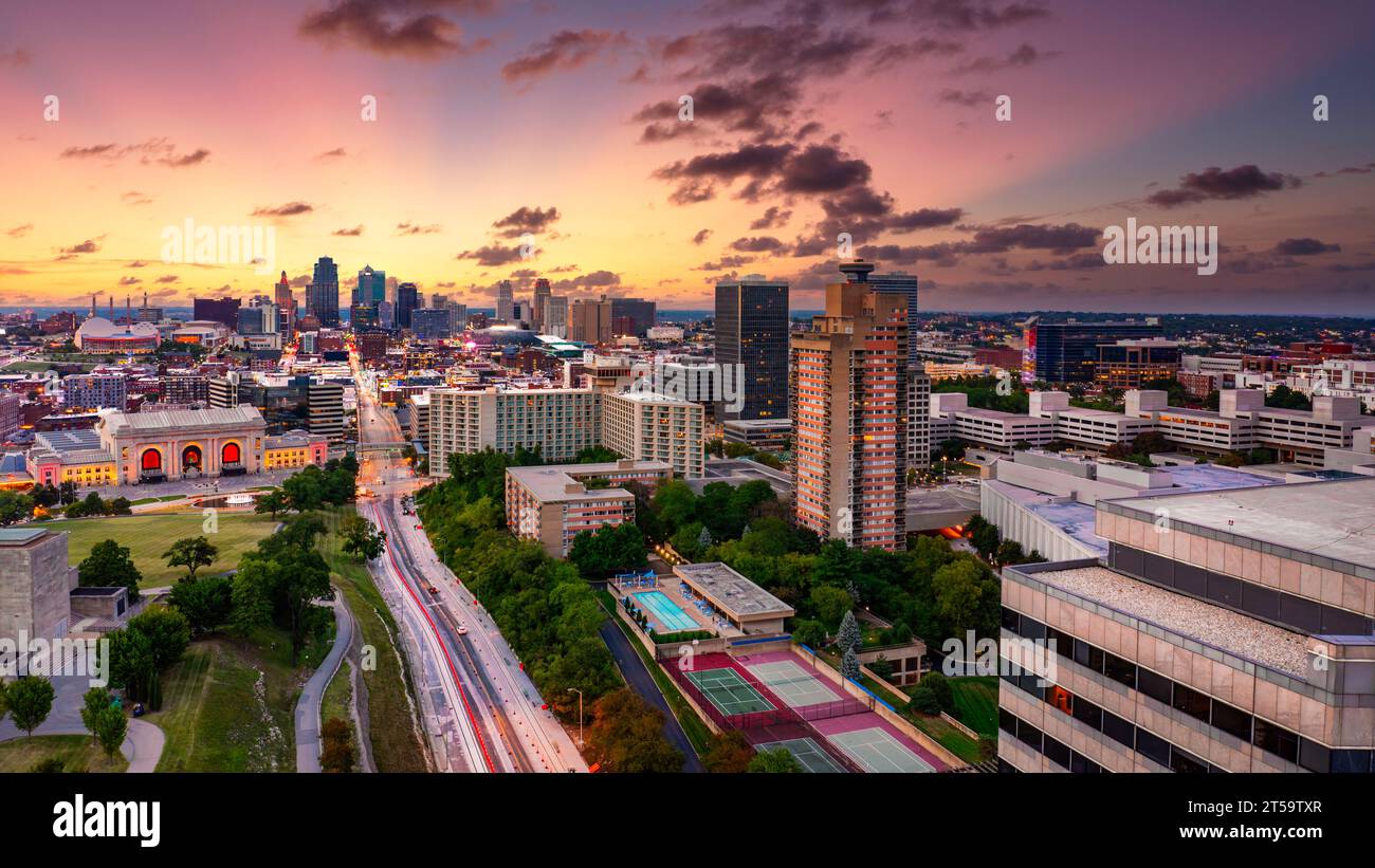 Aerial view of Kansas City skyline at dusk Stock Photo - Alamy