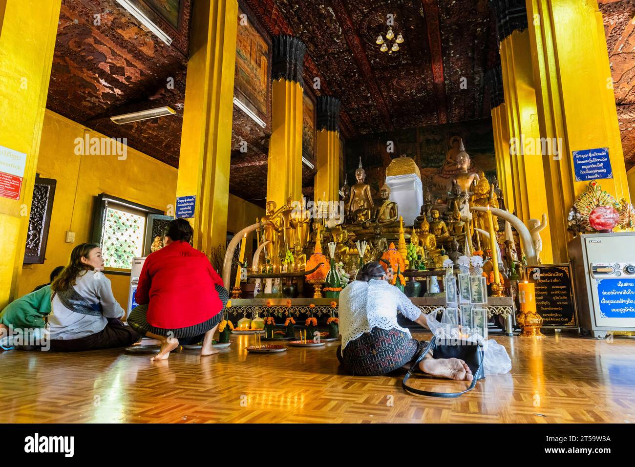 Wat Si Muang(Wat Simuong), inside of main shrine, main hall, Vientiane ...