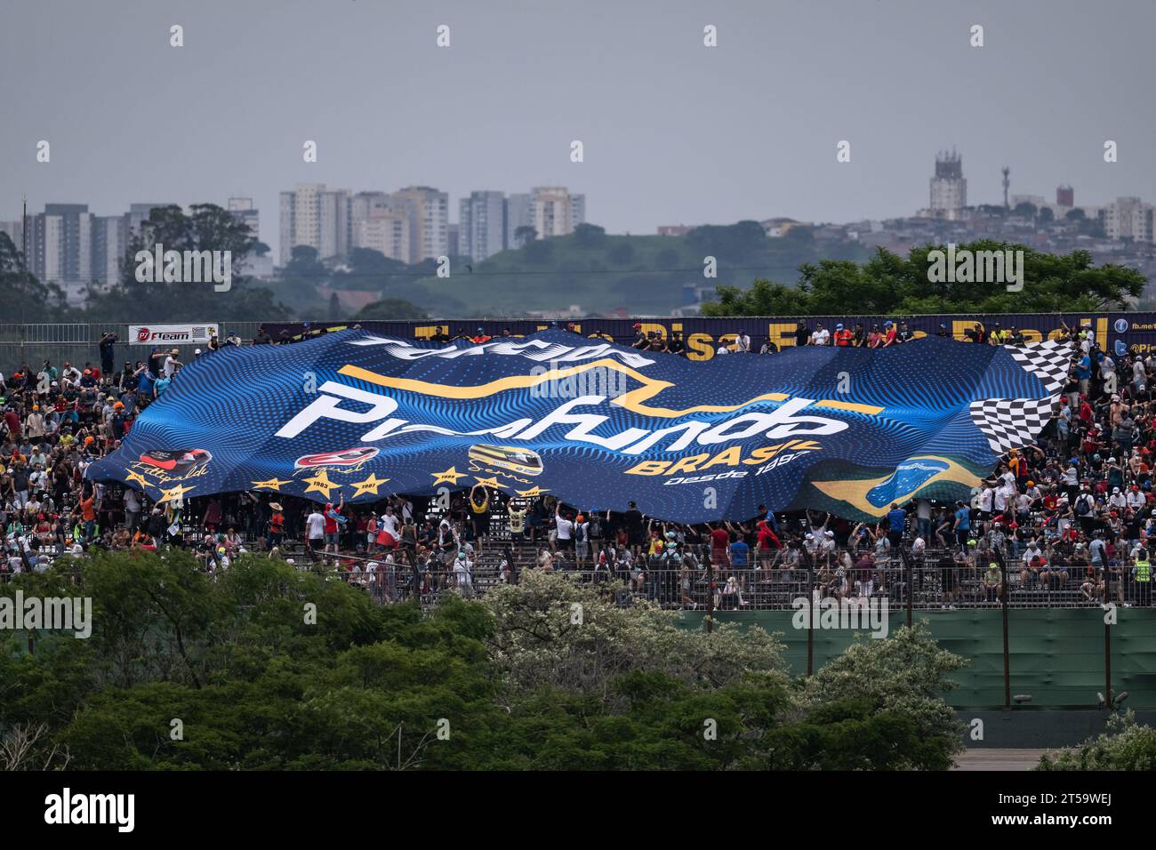 Formel 1 fans hi-res stock photography and images - Alamy