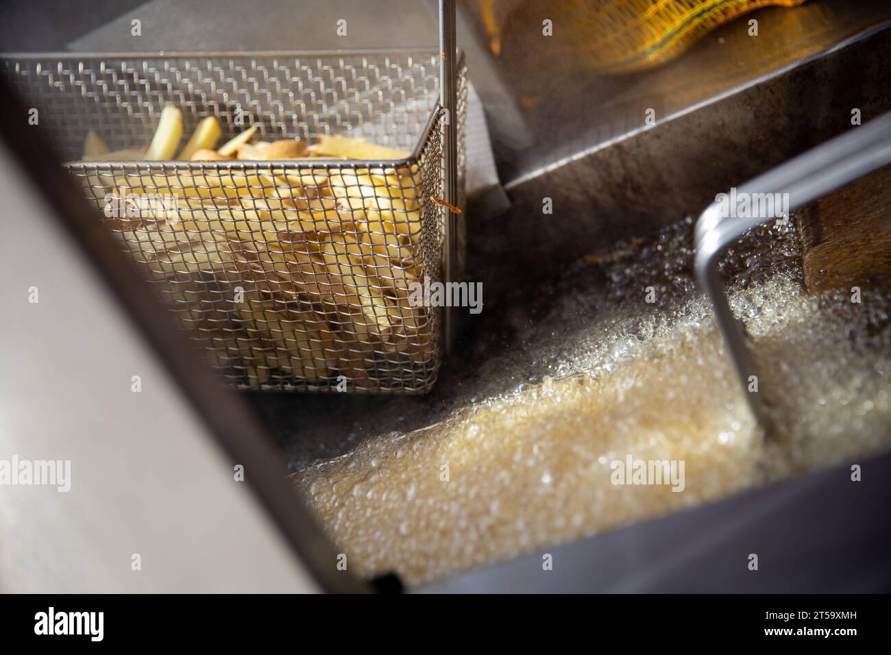 Hot potato sizzling hi-res stock photography and images - Alamy