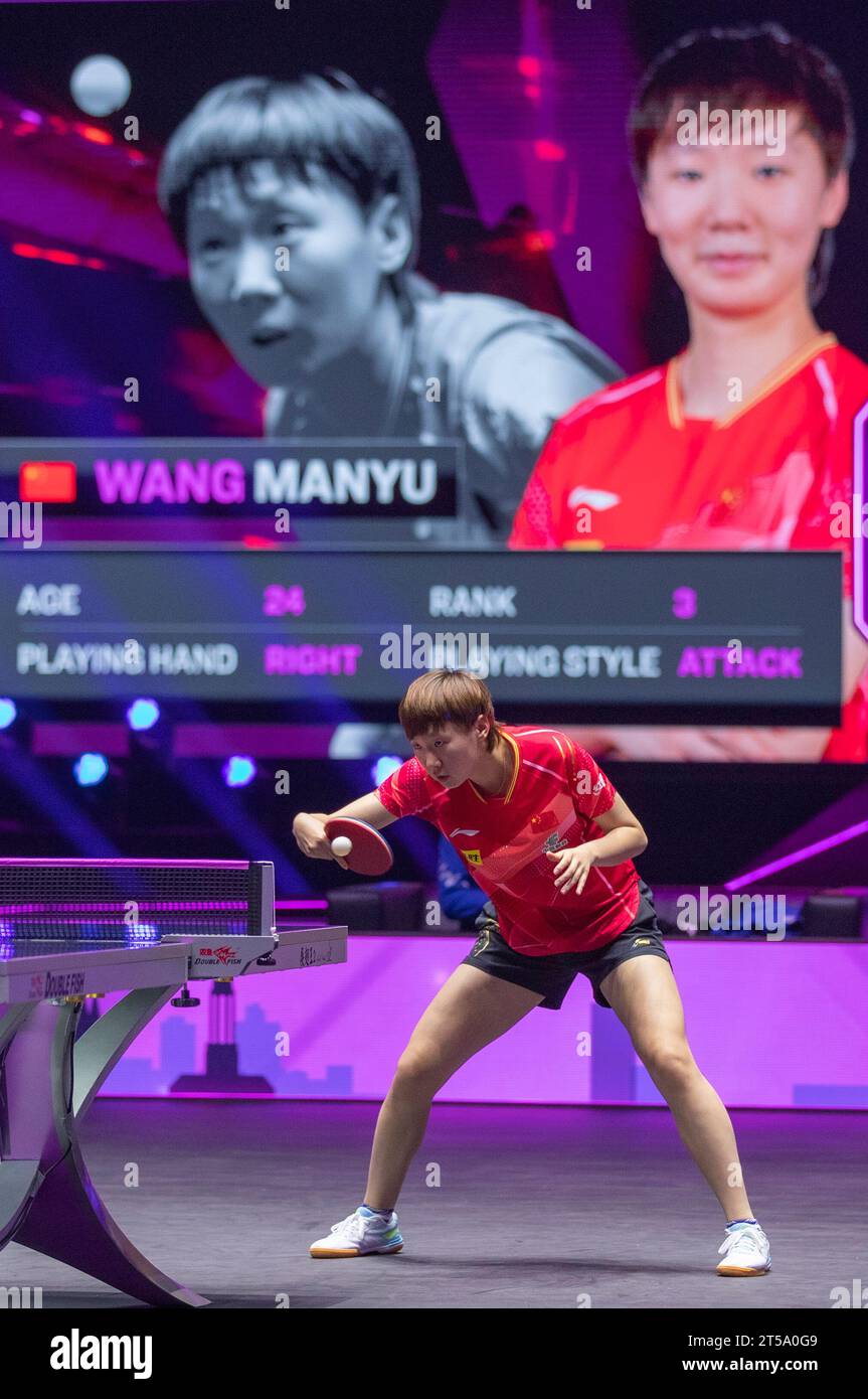 Frankfurt, Germany. 3rd Nov, 2023. Wang Manyu of China hits a return ...