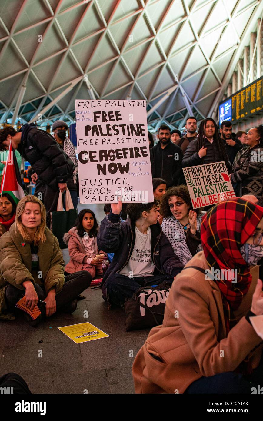 London, United Kingdom - November 3rd 2023: Pro-Palestine sit-in ...
