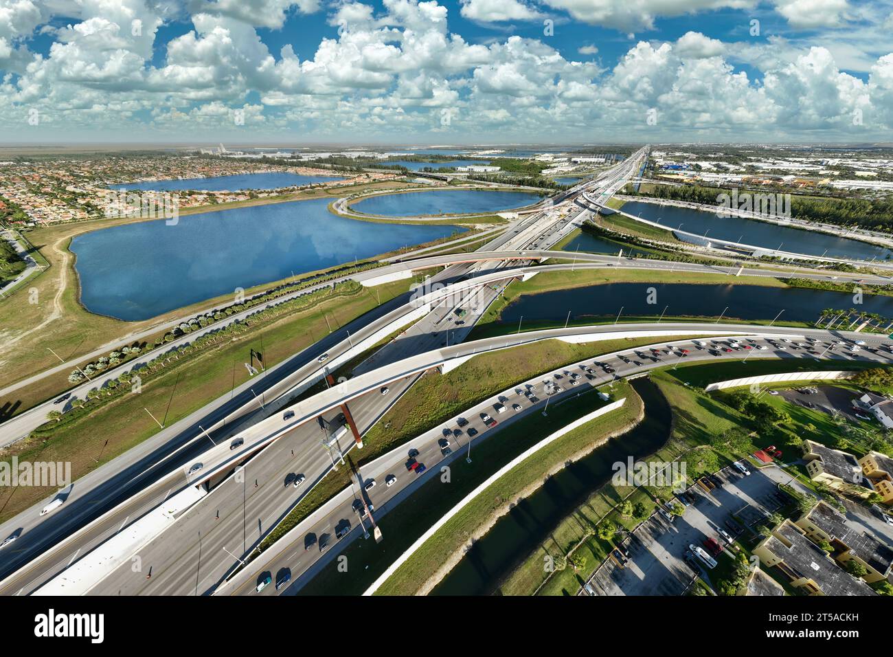 American freeway intersection fast driving hi-res stock photography and ...