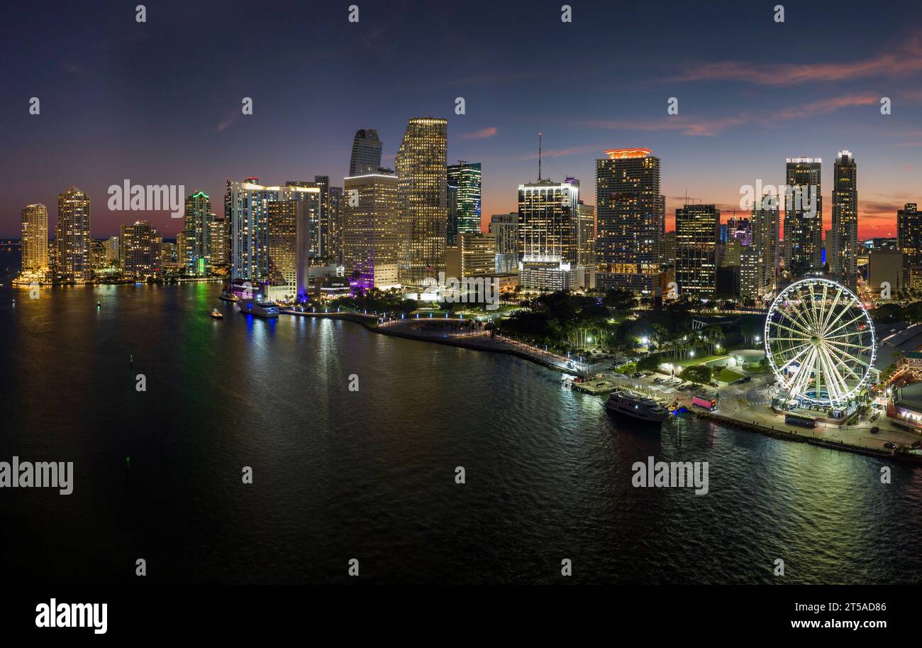 Aerial view of Skyviews Miami Observation Wheel at Bayside Marketplace ...