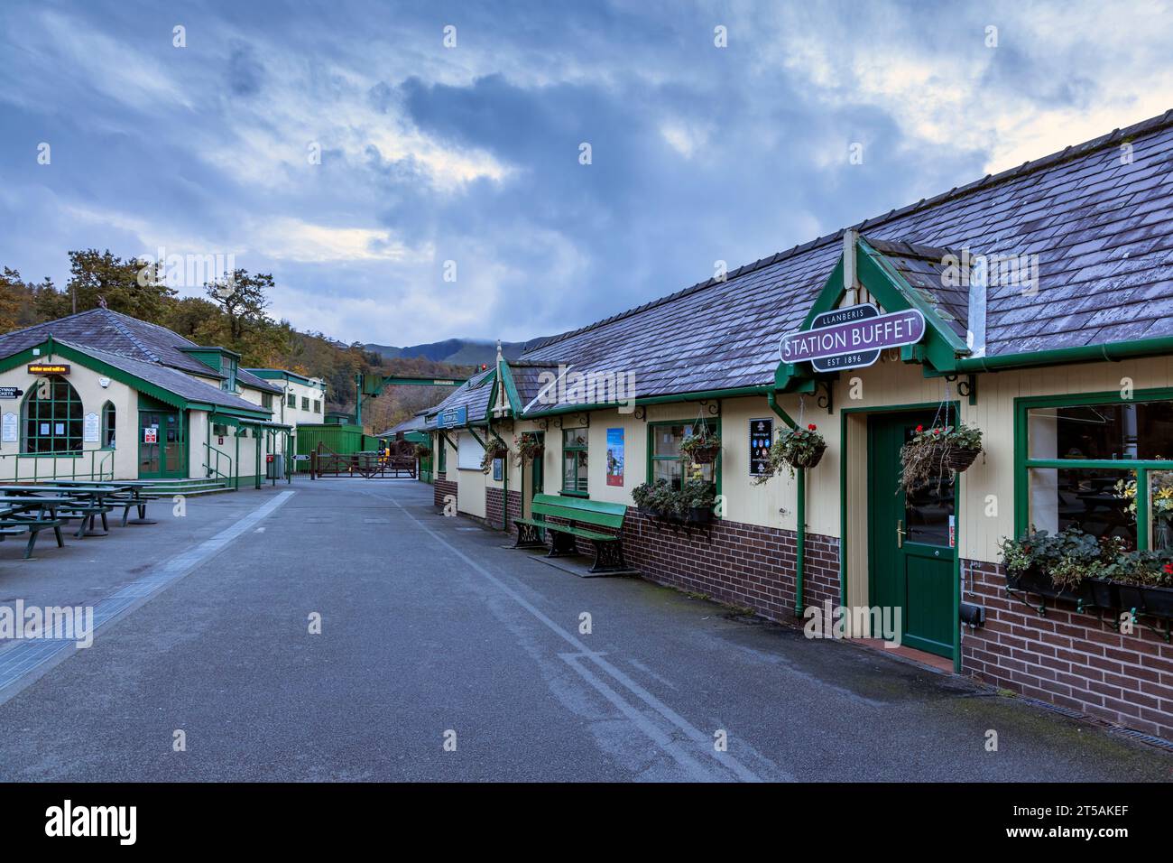 Llanberis station on the Mount Snowdon Railway line, North Wales Stock ...