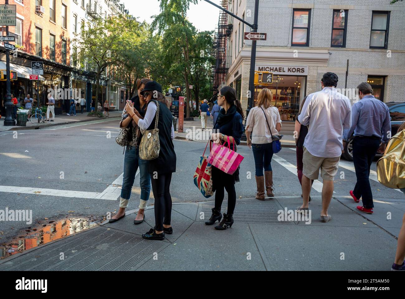 New York City, NY, Street Scenes, Small Crowd People Shopping in Trendy ...