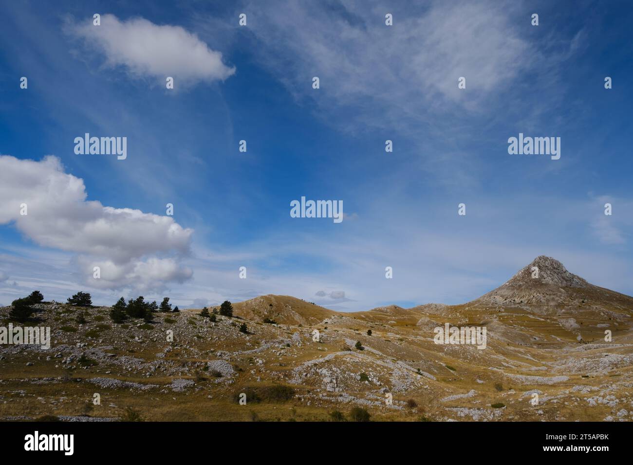 Monte Bolza, Campo imperatore, Abruzzo Stock Photo - Alamy