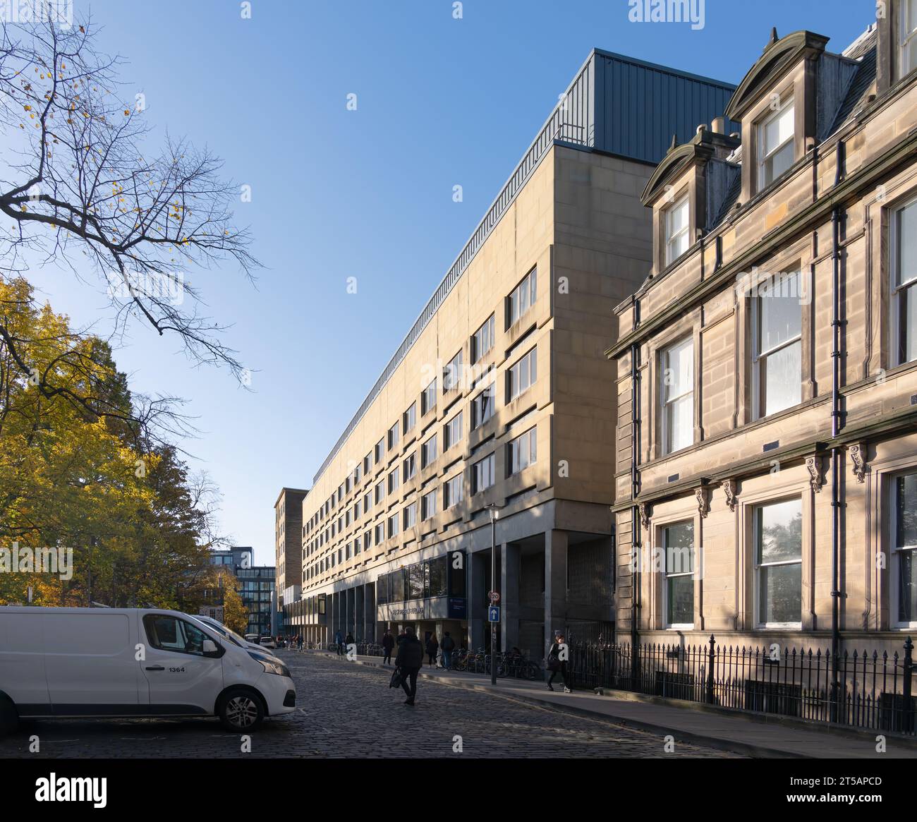 University of edinburgh hugh robson building hi-res stock photography ...