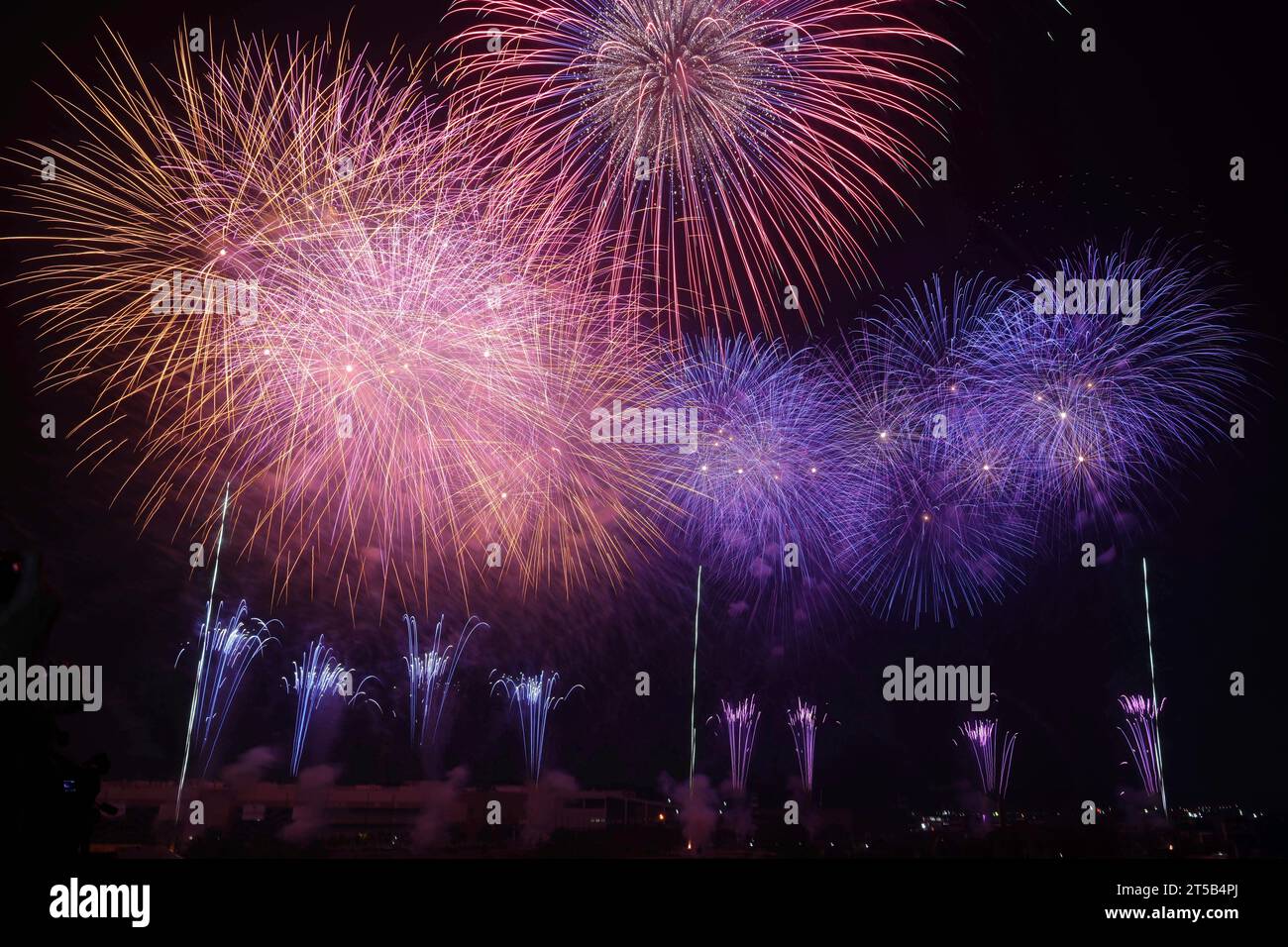 Approximately 20,000 fireworks bloom in the night sky during the ...