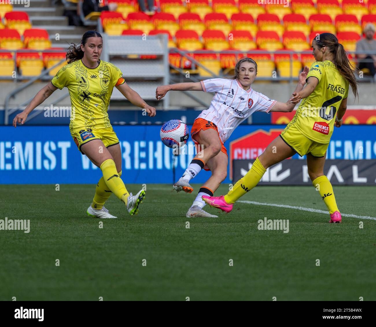 Wellington, New Zealand. 4th Nov, 2023. Macey Fraser (6, Wellington ...