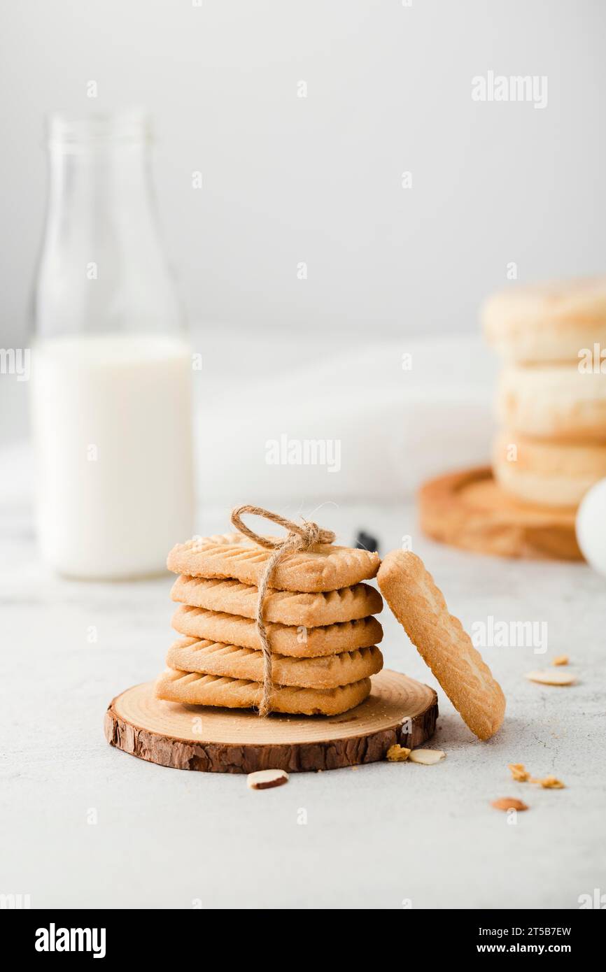 Plain biscuits hi-res stock photography and images - Alamy