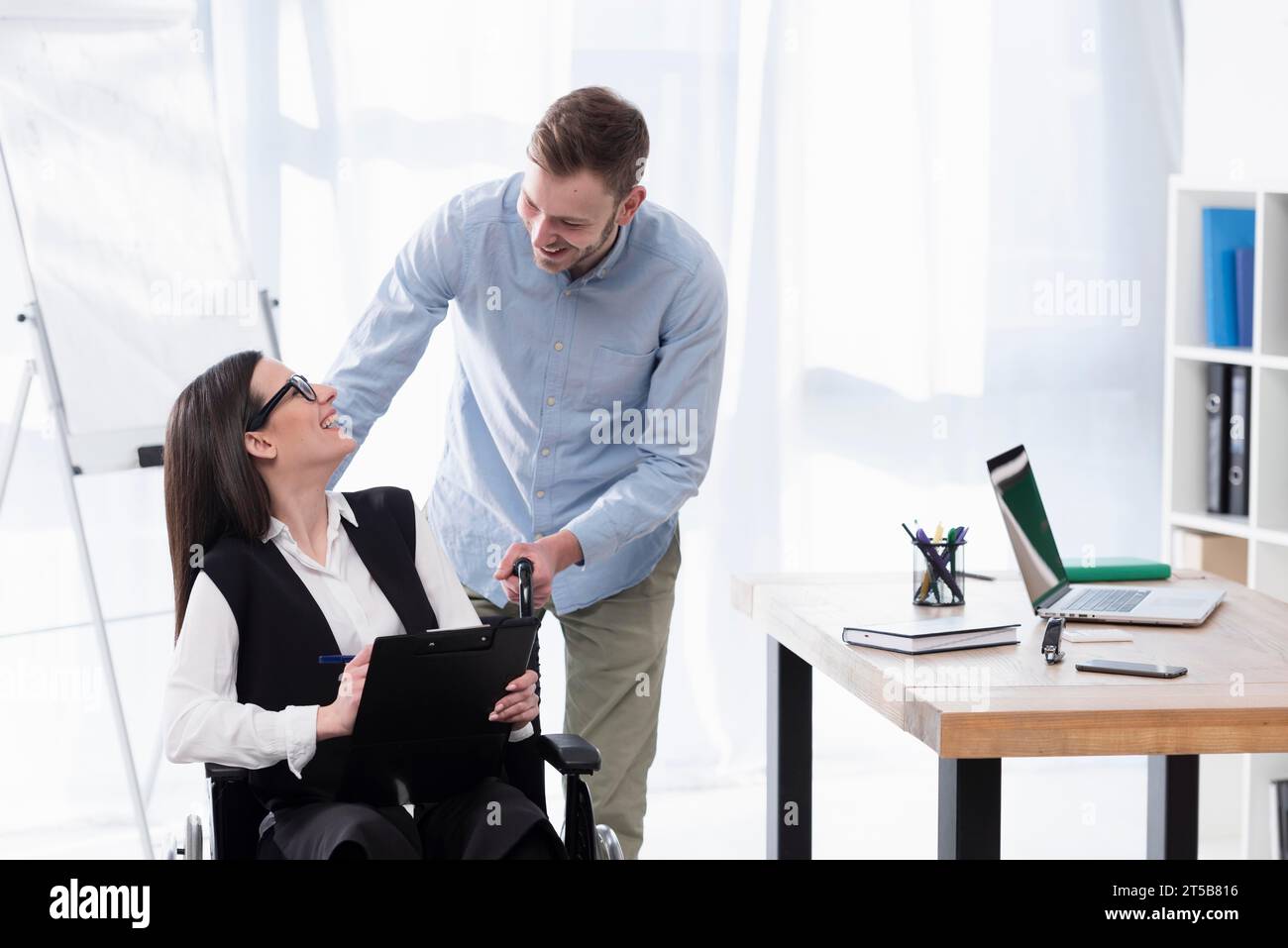 Medium shot working man hi-res stock photography and images - Alamy