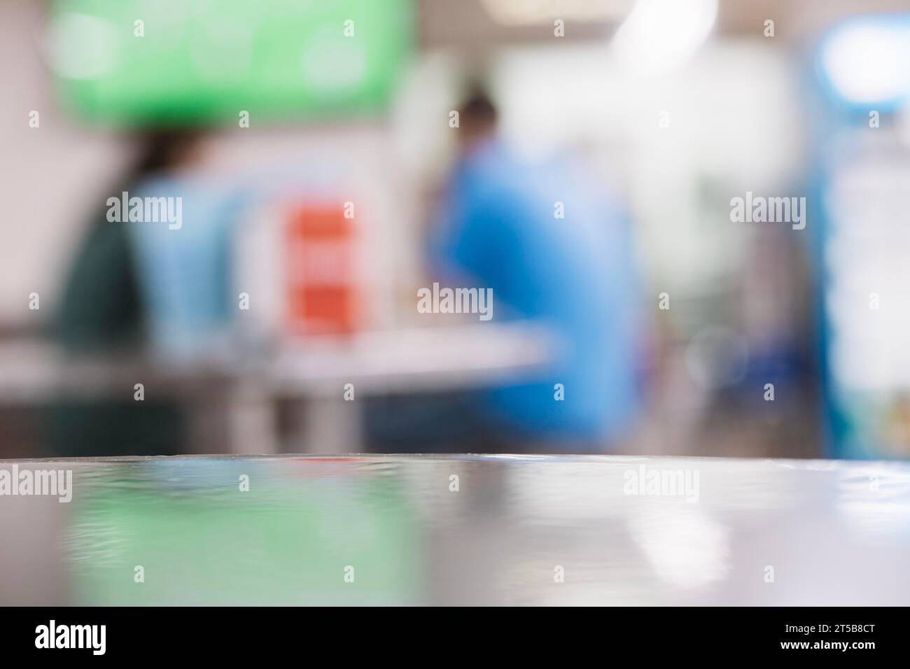Shiny table hi-res stock photography and images - Alamy