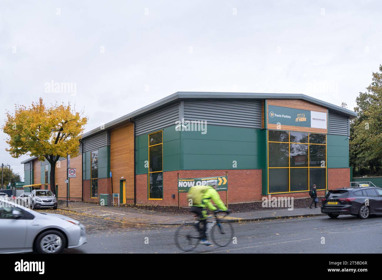 external view of Travis Perkins new store , a British builders ...