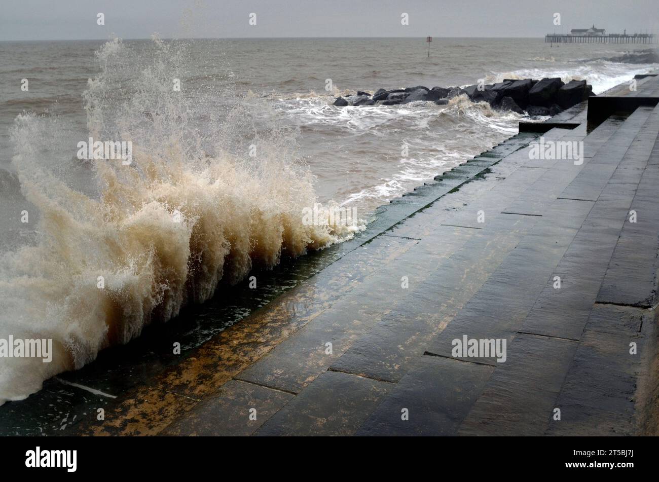 Wave and tidal energy hi-res stock photography and images - Alamy