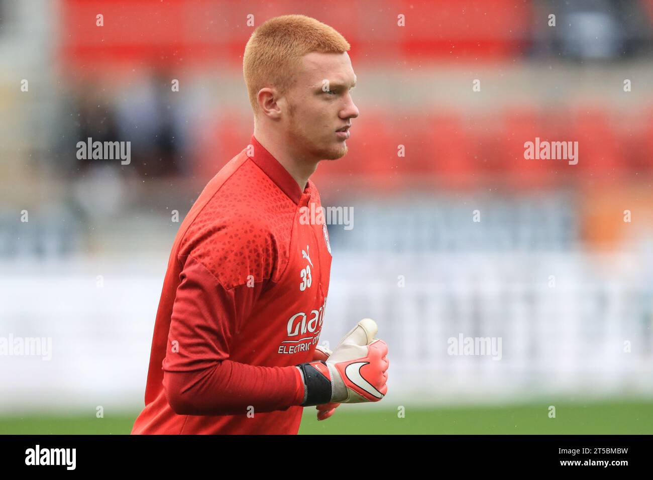 Rotherham, UK. 04th Nov, 2023. Nat Ford #33 of Rotherham United in the ...