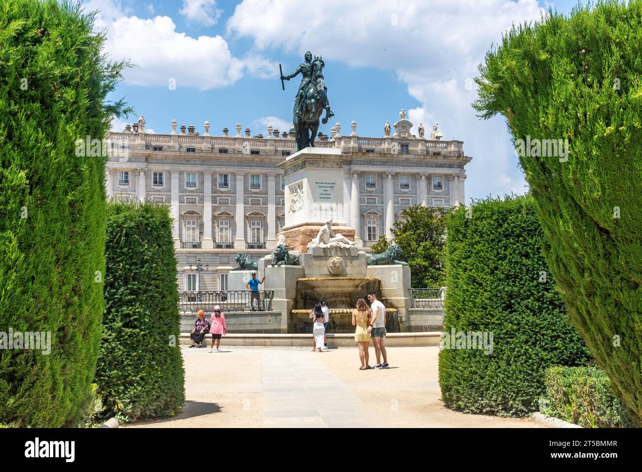 Monument to Felipe IV (Monumento ecuestre de Felipe IV), Place de Ote ...