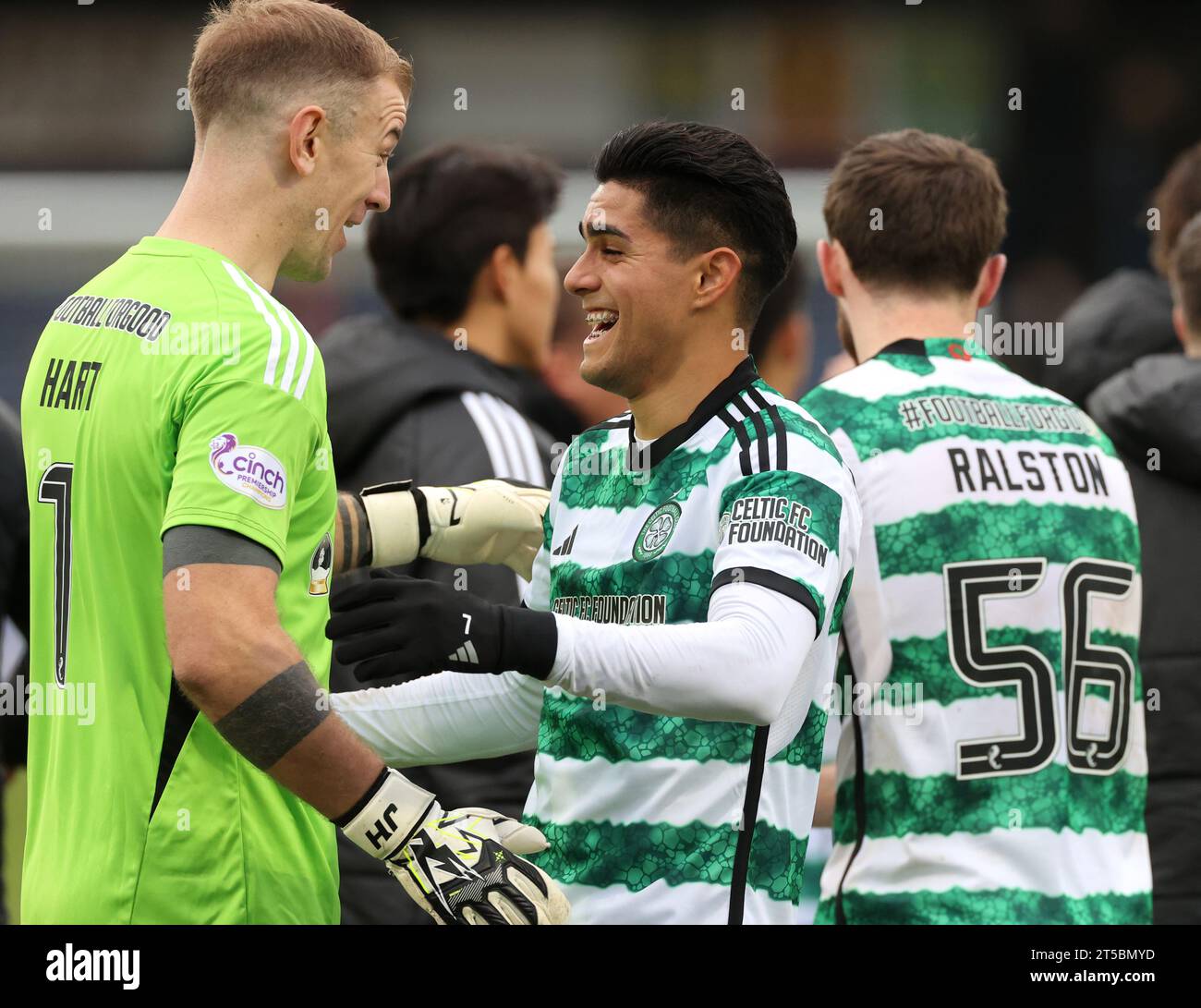 Celtic goalkeeper Joe Hart and Luis Palma celebrate following the cinch ...