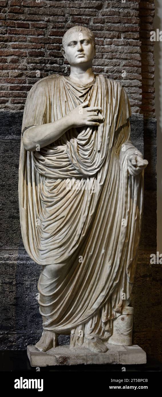 Statue of marcus nonius balbus hi-res stock photography and images - Alamy