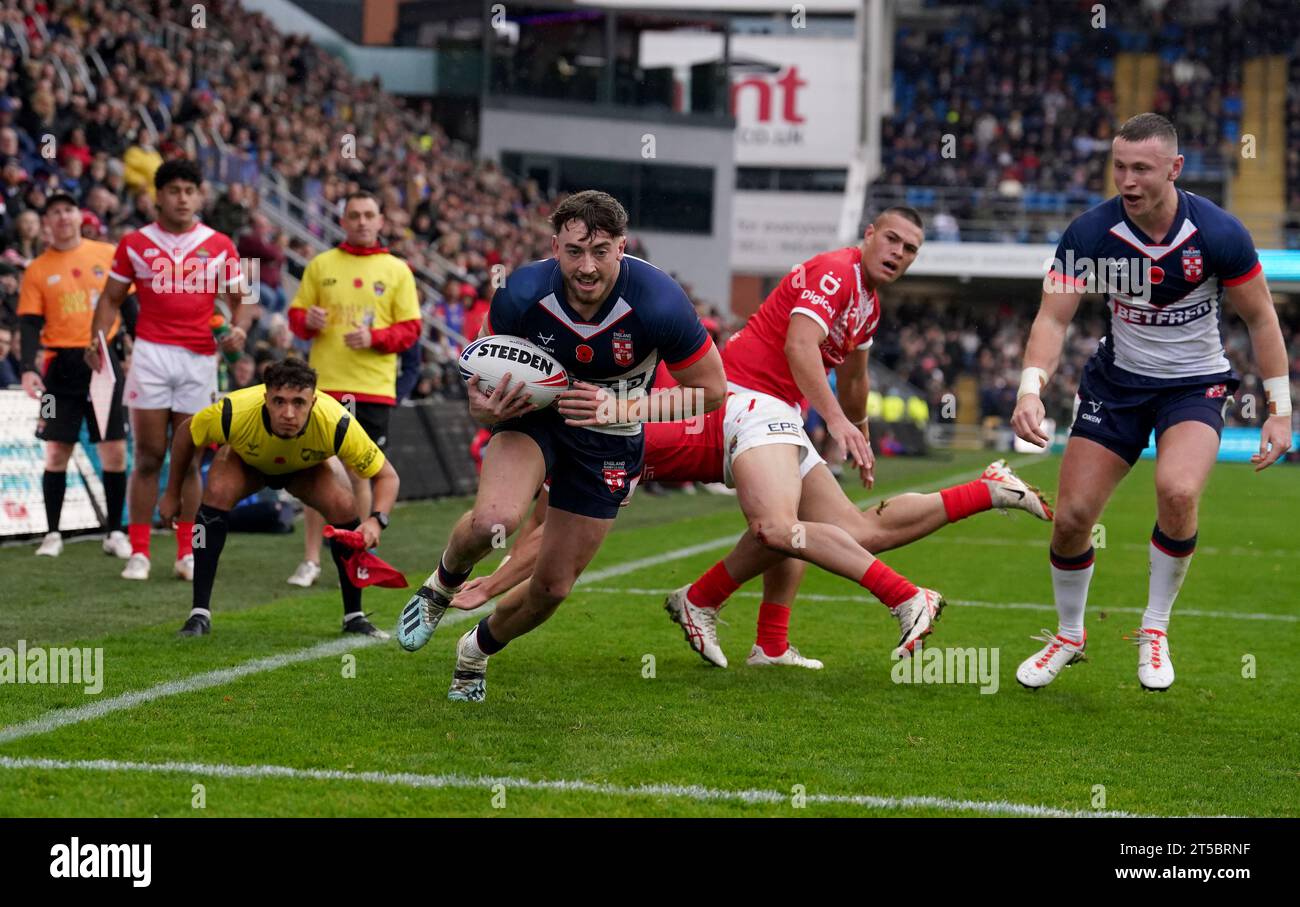 England's Matty Ashton scores his sides second try of the game during ...