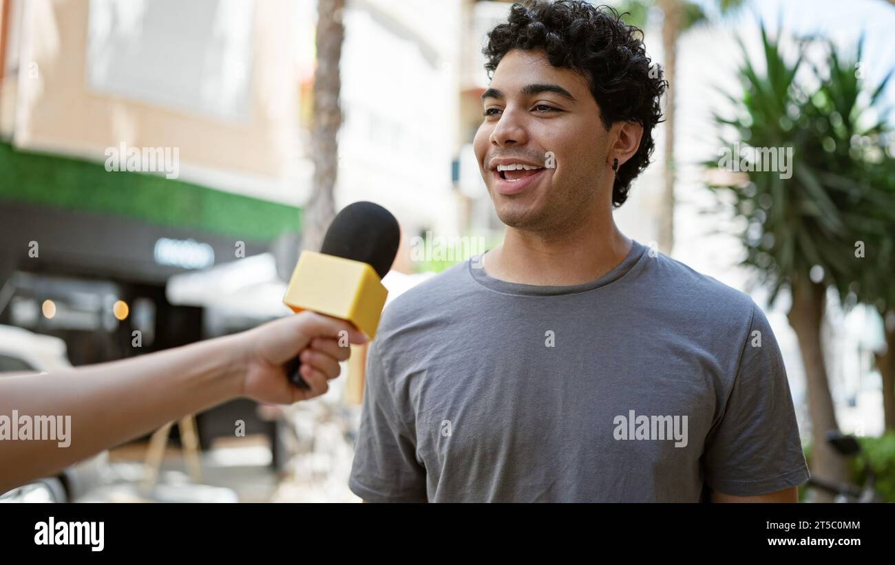 Funny news interview hi-res stock photography and images - Alamy