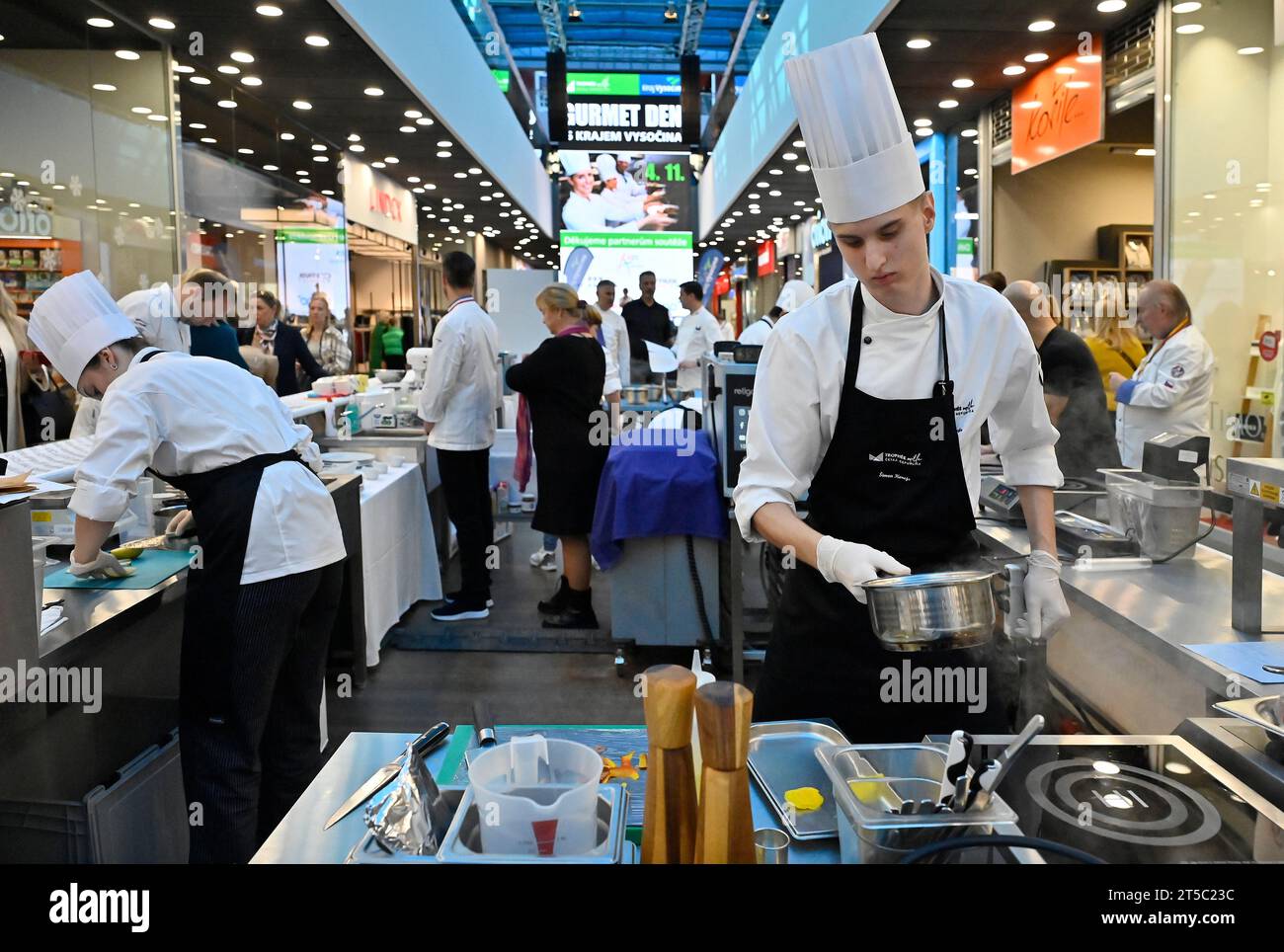 International chefs day 2023 hi-res stock photography and images - Alamy
