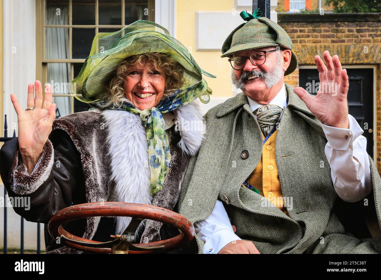 London, UK. 04th Nov, 2023. The owners of a 1901 Covert called 'Rosie ...