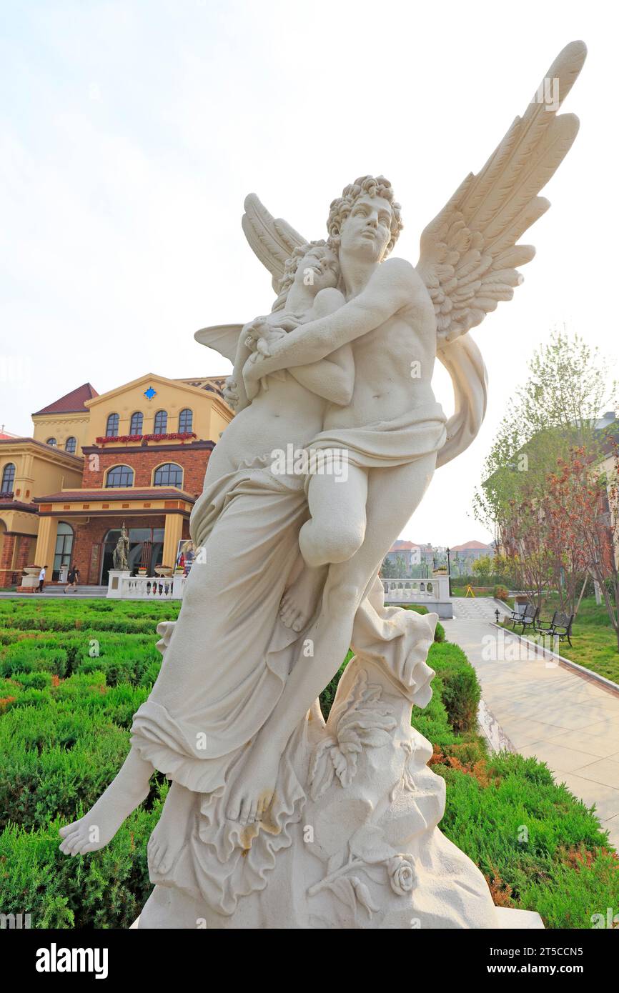 Sweet sculptures hi-res stock photography and images - Alamy