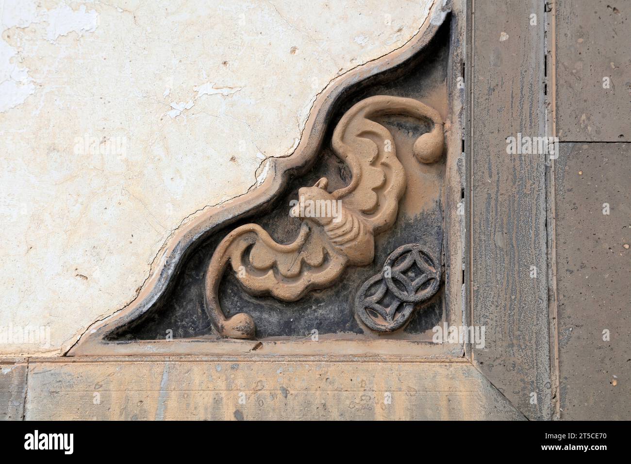 bat carvings on the wall in a temple, China Stock Photo - Alamy