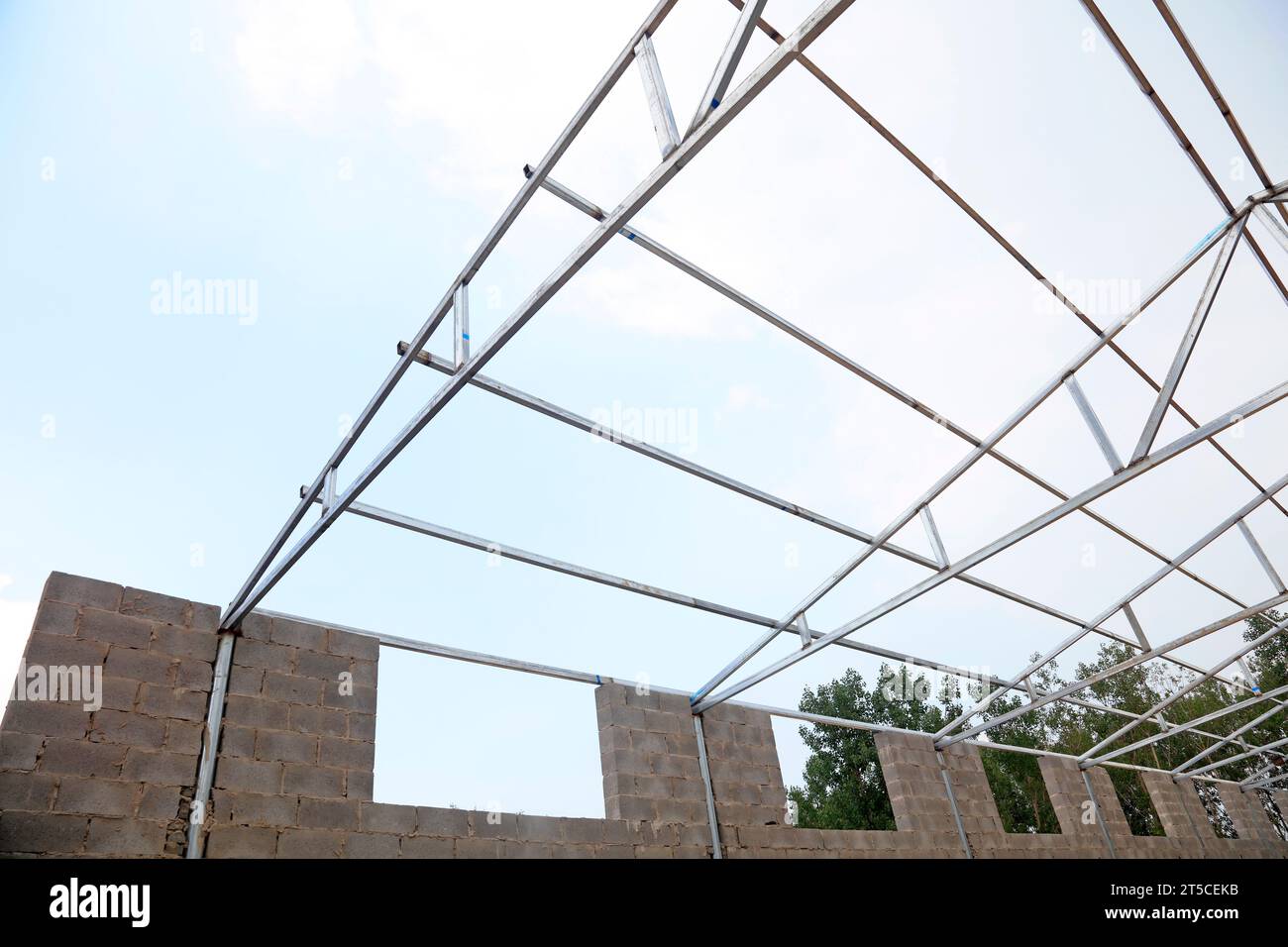 Construction beam simple support hi-res stock photography and images ...