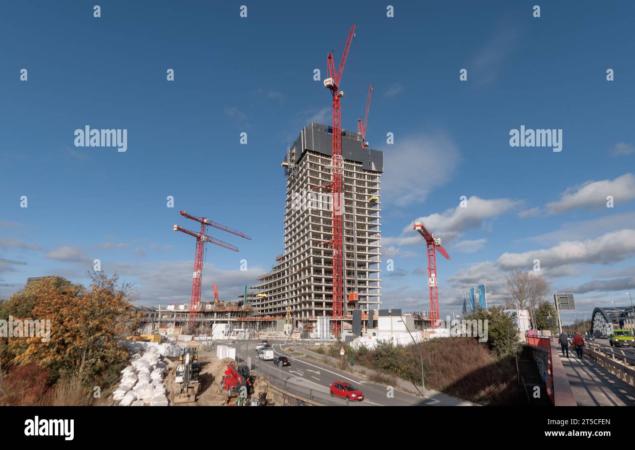 Hamburg, Germany. 04th Nov, 2023. View of the Elbtower construction ...