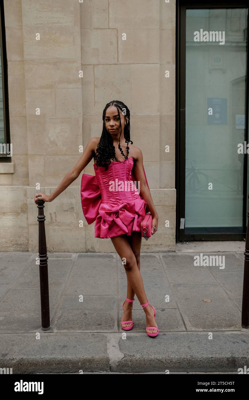 Street style, Sarah Monteil arriving at Cecilie Bahnsen Spring Summer ...