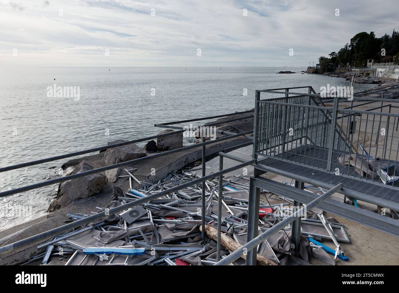 Trieste, Italy. 4th Nov, 2023. Paving and structures of the Barcola ...