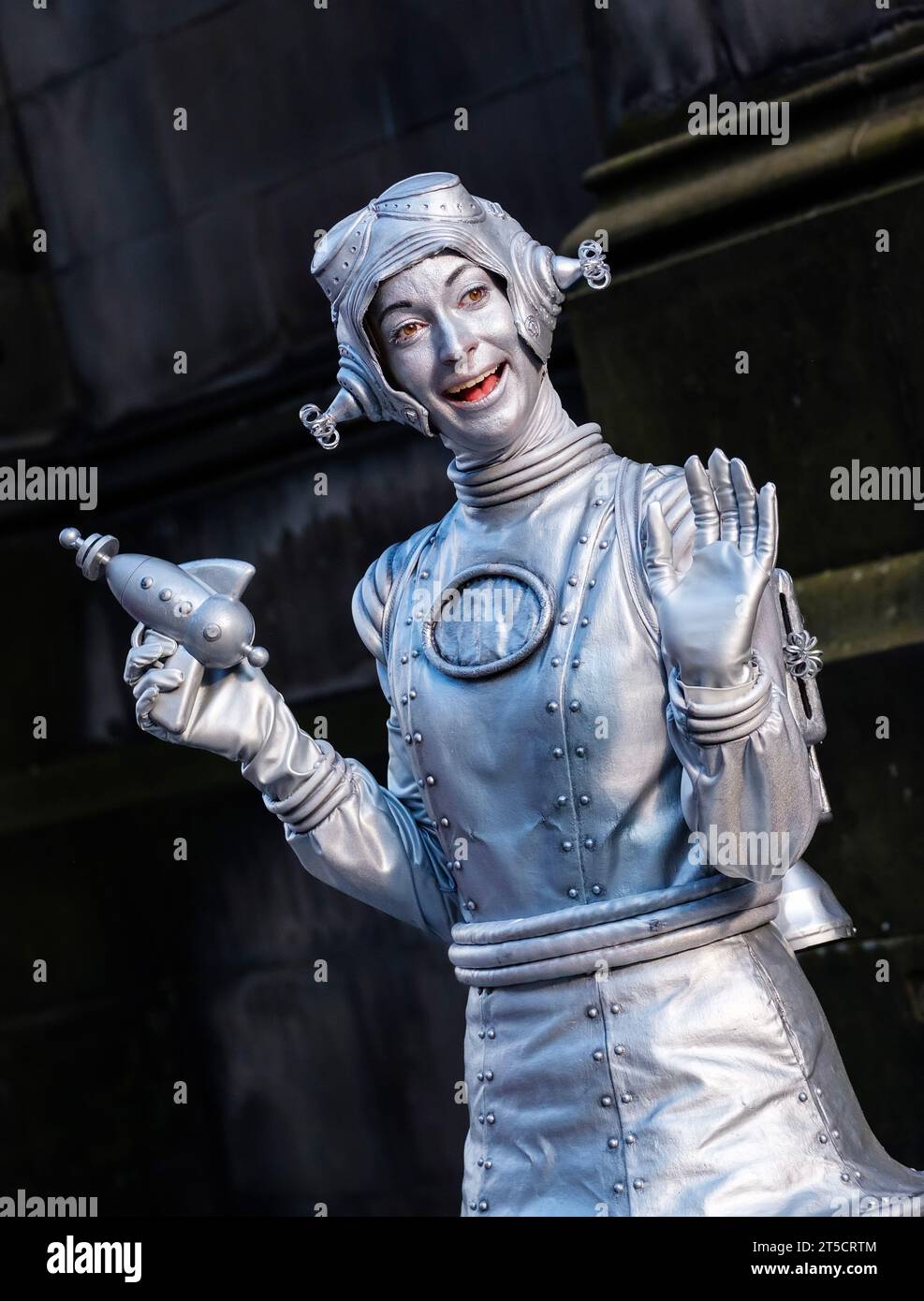 painted woman performing at Edinburgh Fringe Festival Stock Photo - Alamy