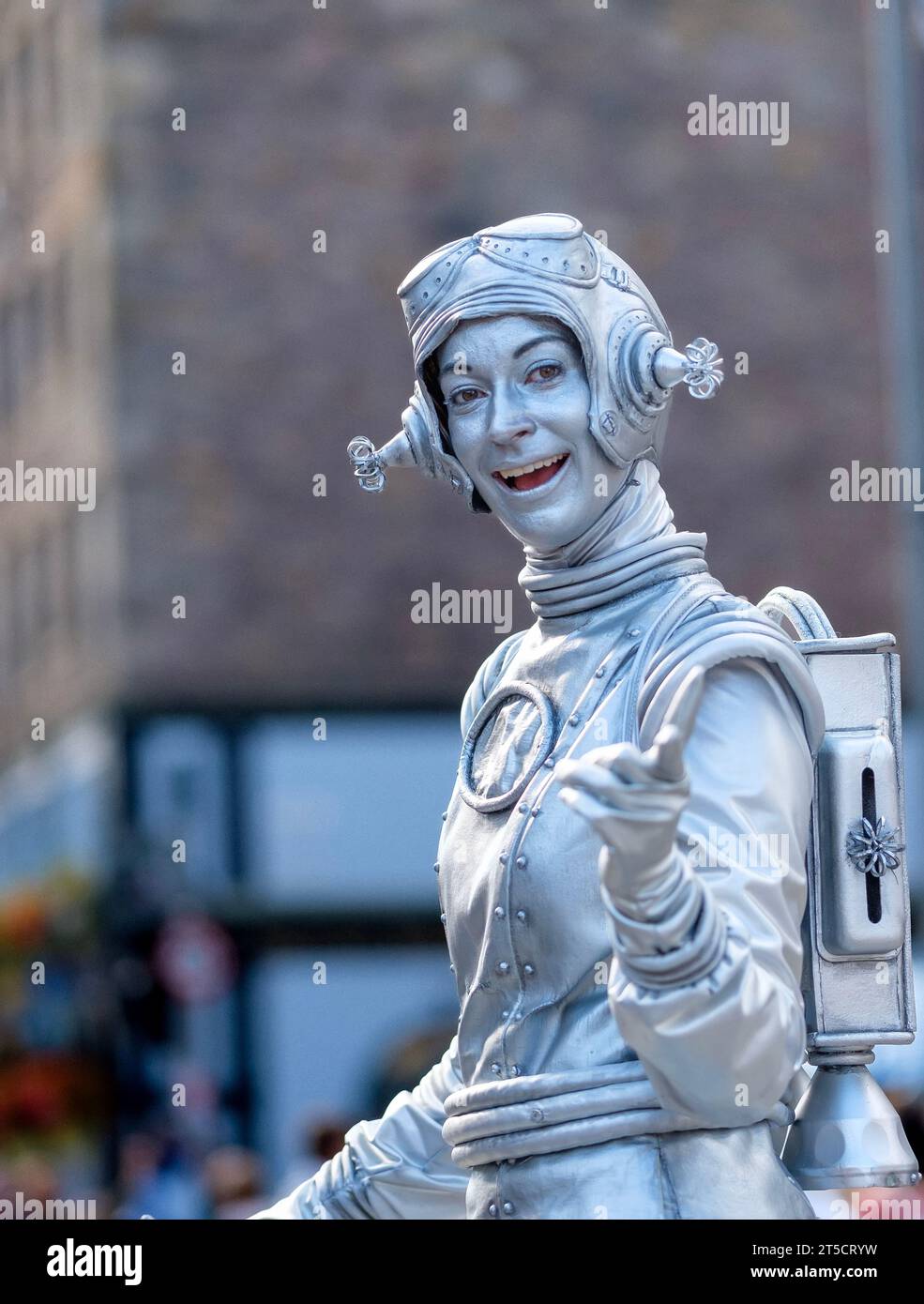 painted woman performing at Edinburgh Fringe Festival Stock Photo - Alamy