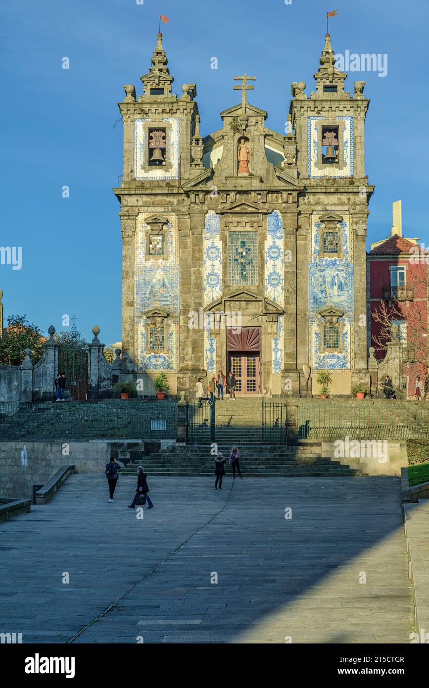 Plaza de Batalha and the San Ildefonso church iin the city of Porto ...