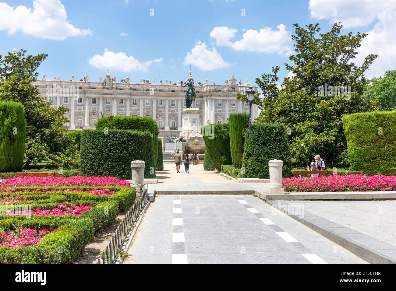 Jardines de lepanto garden gardens flowers flower beds palace eq hi-res ...