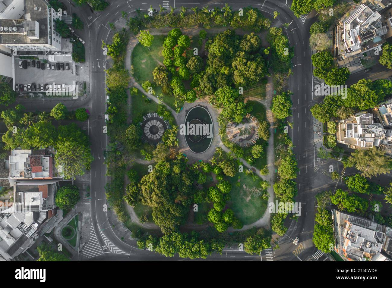 Park square roundabout hi-res stock photography and images - Alamy