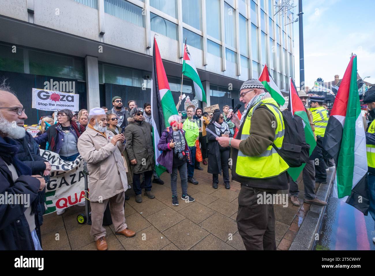 Lewisham central hi-res stock photography and images - Alamy