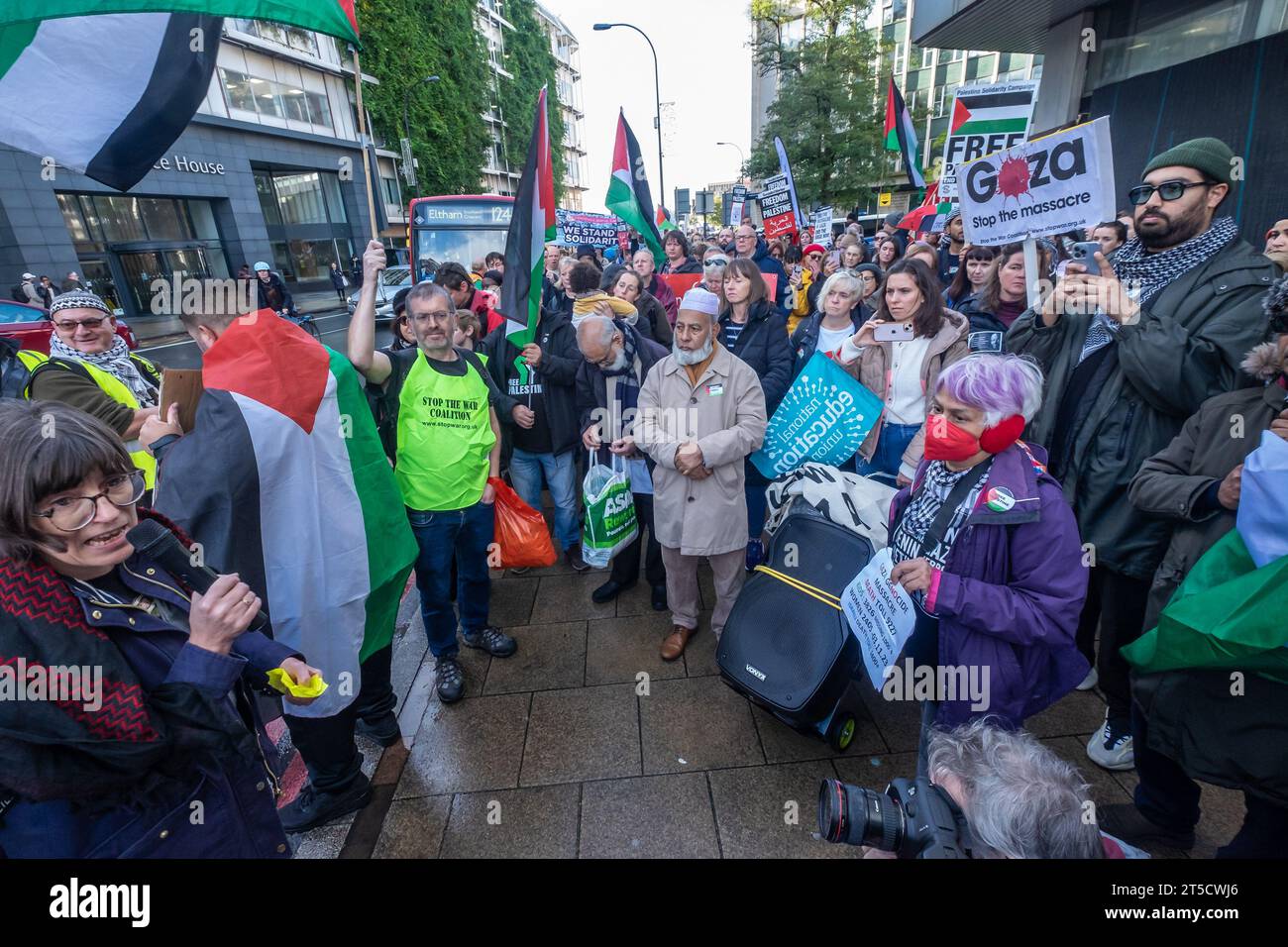 Lewisham central hi-res stock photography and images - Alamy