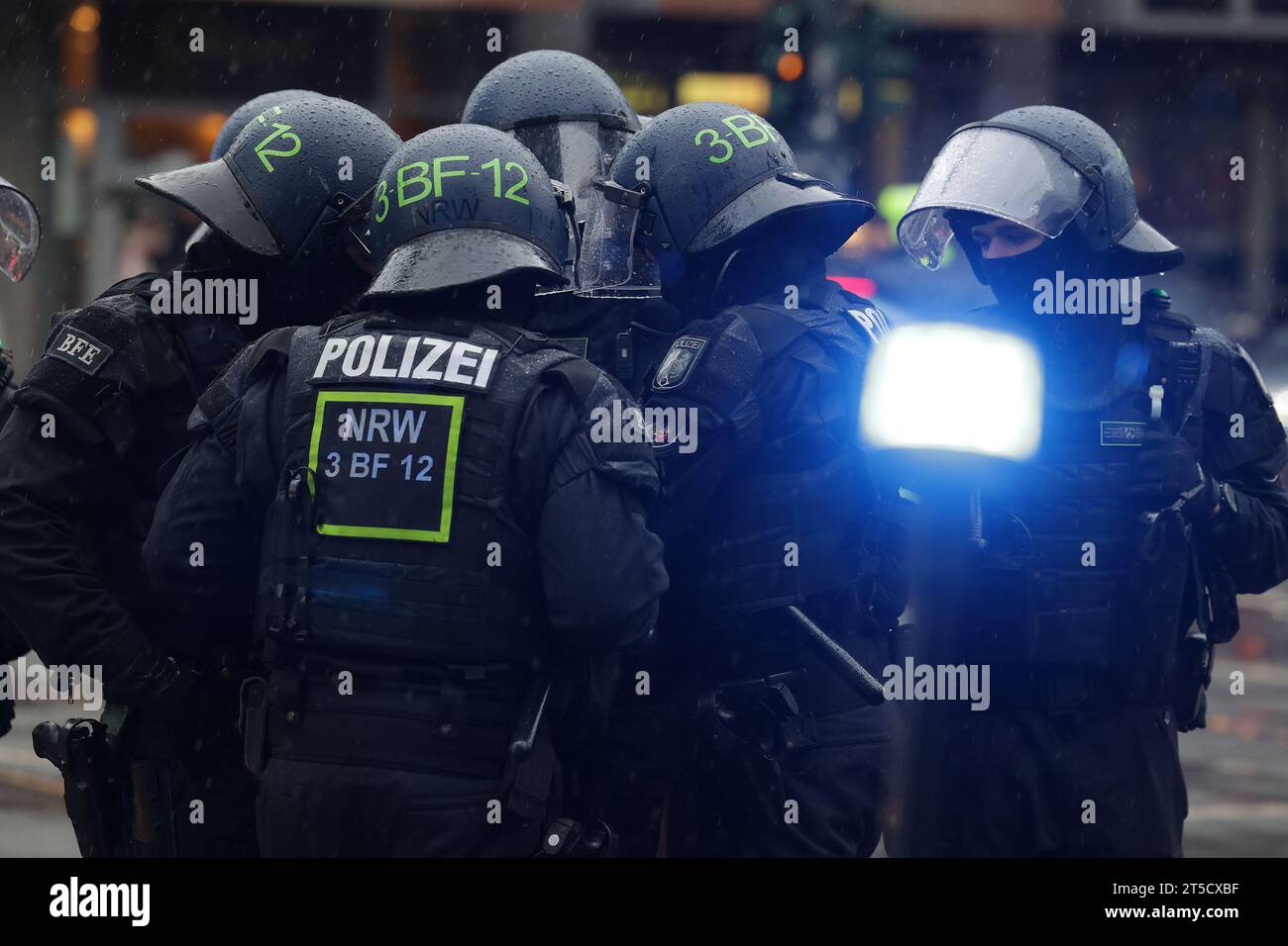 Evidence recovery and arrest unit hi-res stock photography and images ...