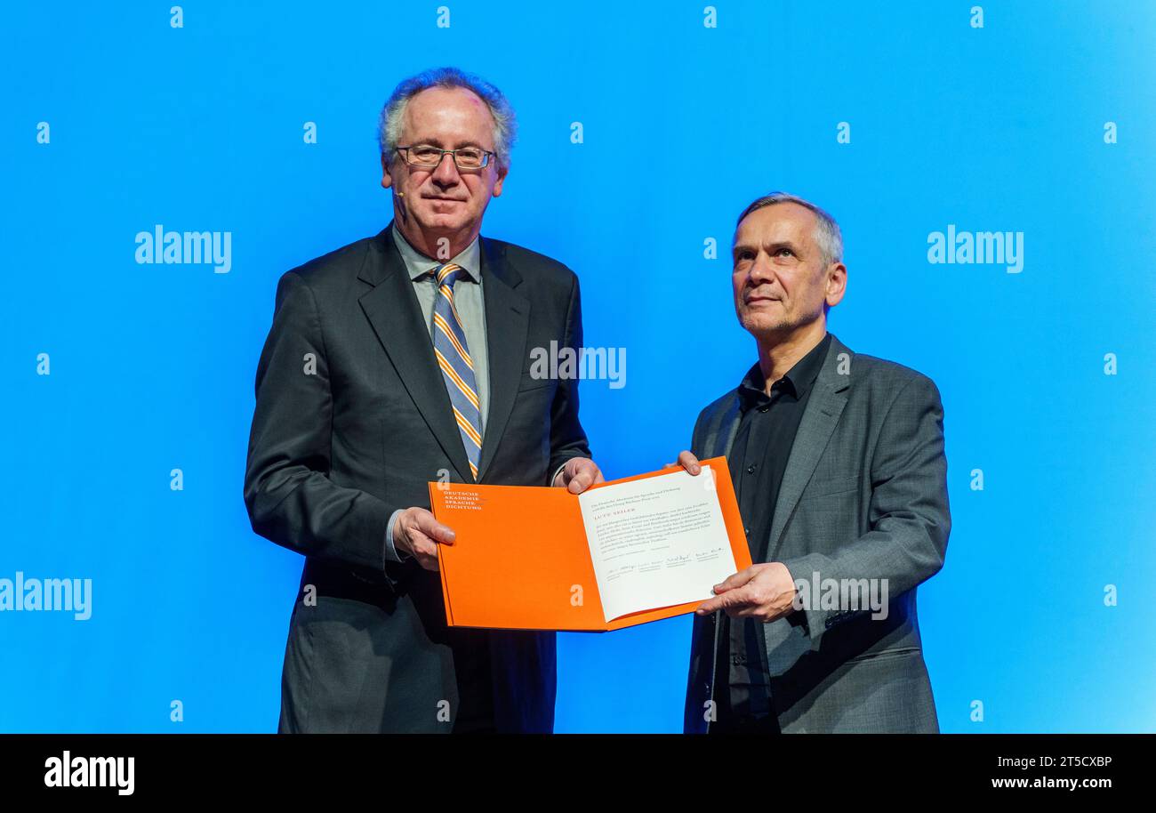 Darmstadt, Germany. 04th Nov, 2023. Ernst Osterkamp (l), President of ...
