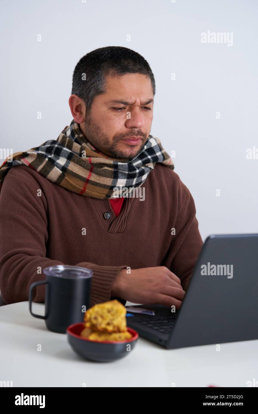 Workplace environment focused hi-res stock photography and images - Alamy