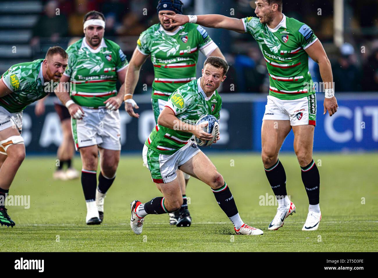 LONDON, UNITED KINGDOM. 04th, Nov 23. Tom Whiteley of Leicester Tigers ...