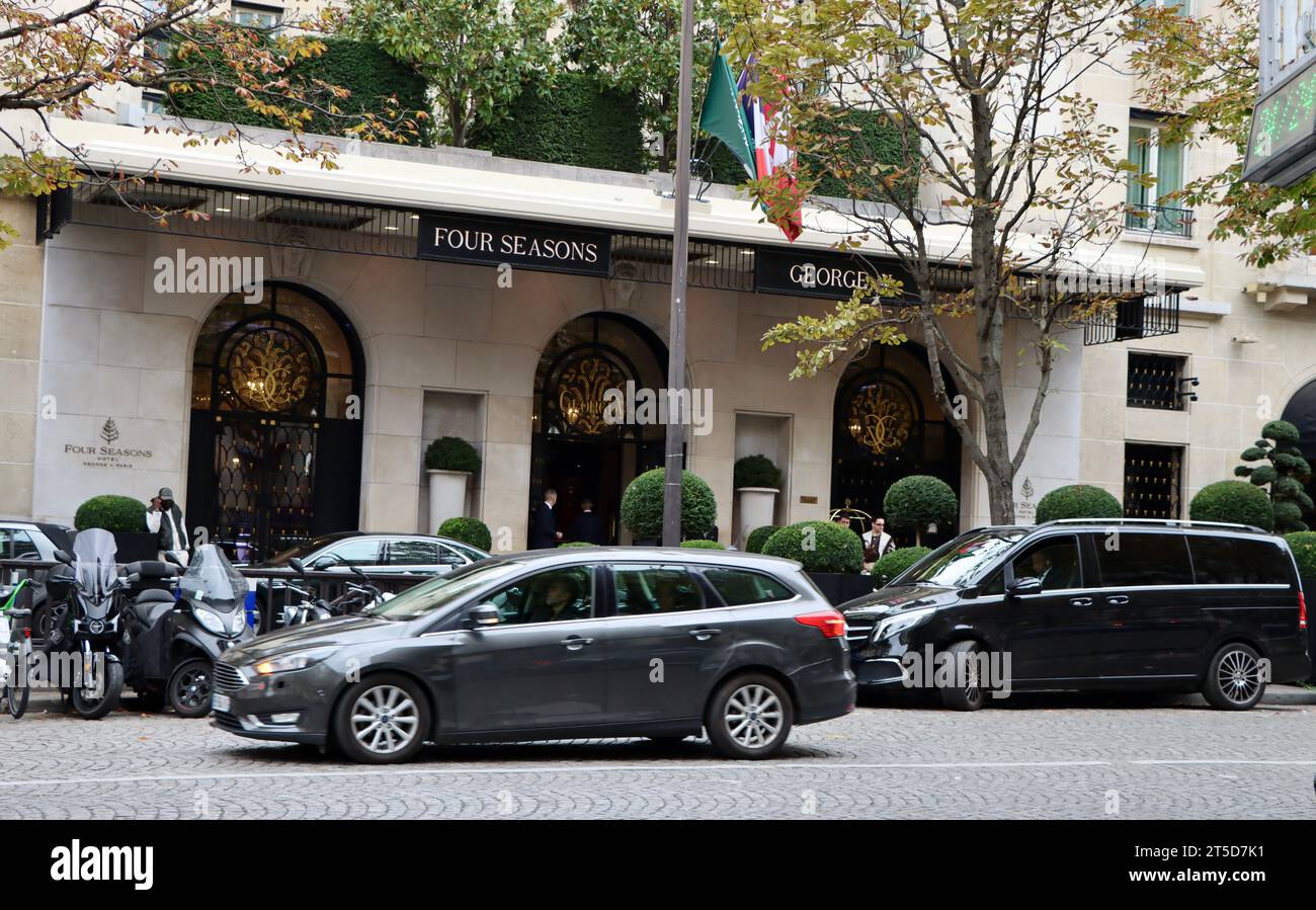 Four Seasons Hotel George V on Avenue George V in Paris, France Stock ...