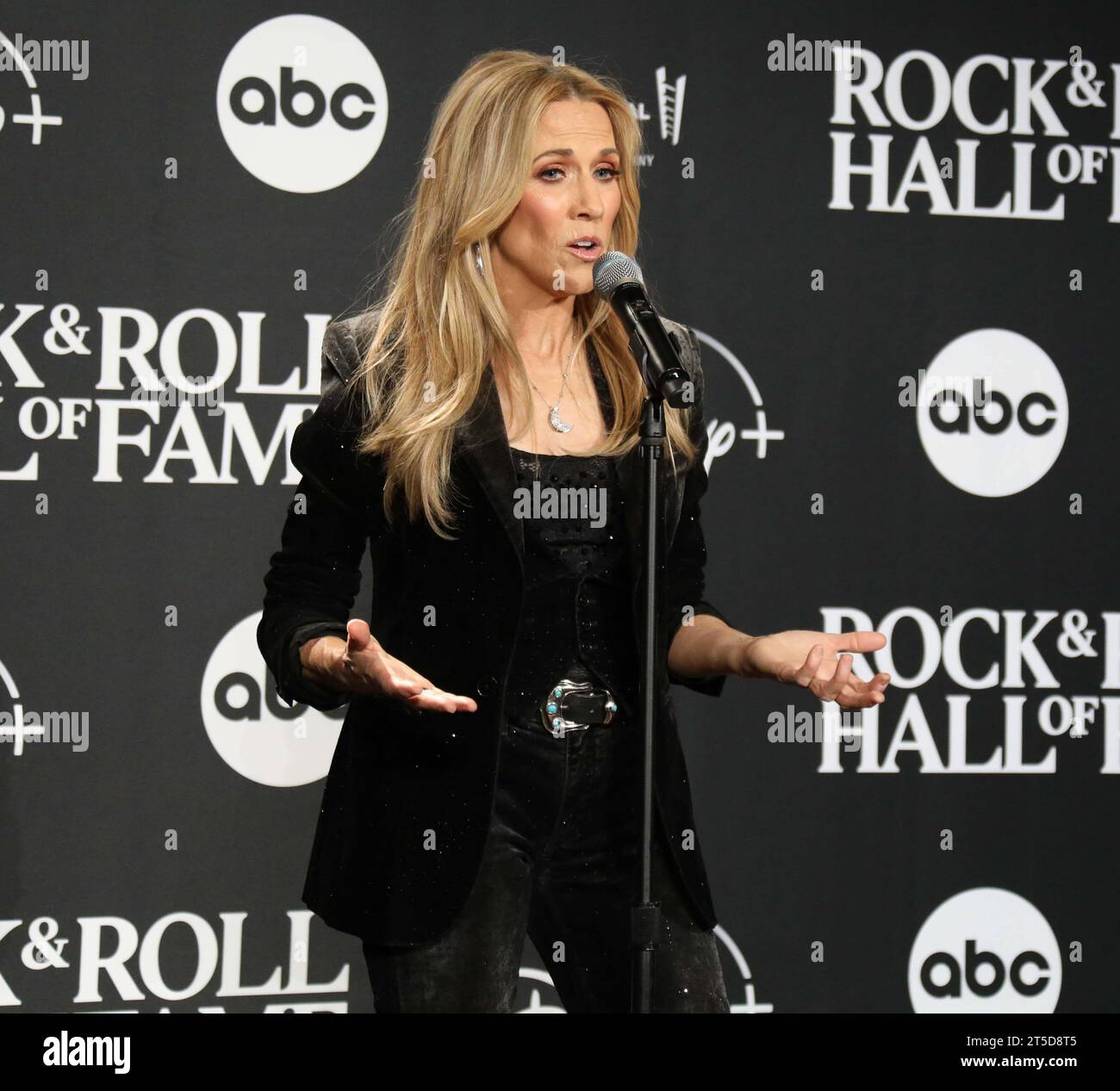 November 3, 2023, Brooklyn, New York, USA: Singer SHERYL CROW seen in ...